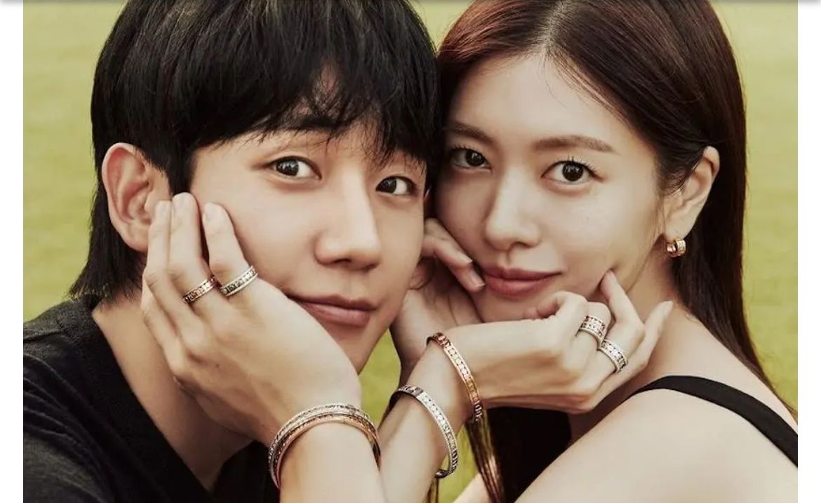 Berlatar Bali, Jung Hae In-Jung So Min Mesra di Pemotretan Harpers BAZAAR